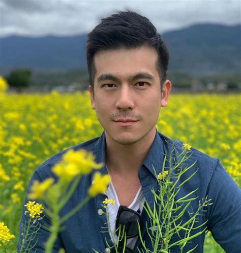 二十几岁男生别乱剪发型，选这6款潮流造型就对了，帅气有魅力 哔哩哔哩