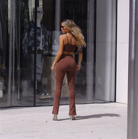 Cindy Prado In A Brown Outfit Photoshoot In Design District In Miami 03102021 • Celebmafia