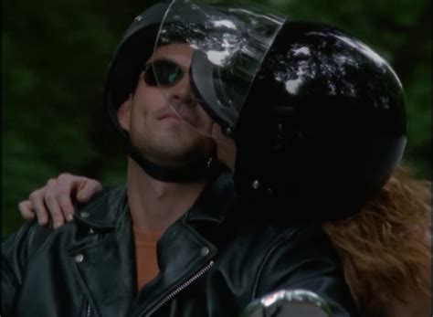 Auscaps Eddie Cibrian Shirtless In Third Watch 4 04 Crash And Burn