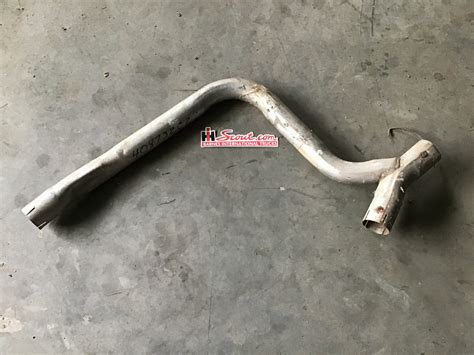 Scout Ii 304 345 V8 Engine Exhaust Y Pipe 408732c2 Ih Scout
