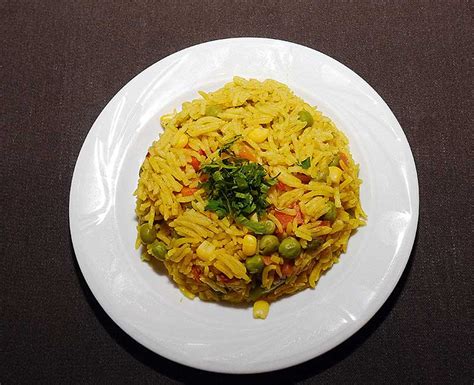Orez Galben Cu Legume Restaurant Karamna