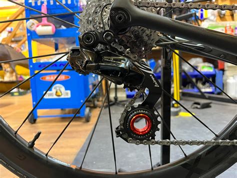 捷安特名品單車生活館 當你覺得……… 你的車沒有地方可以改的時候 ？？ 你可以看一下這裡🤣🤣