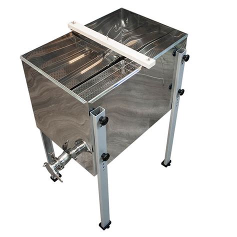 Lyson Hobby Uncapping Tank Pierco