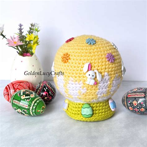 Crochet Easter Snow Globe Goldenlucycrafts