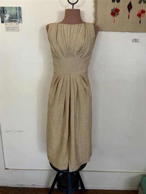 Vintage 60s Wiggle Dress Gem