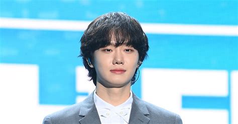 고막소년단 하현상 그윽한 눈빛으로 손하트[엑s Hd포토]