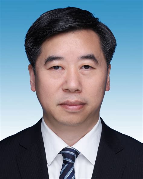 热烈祝贺郑庆华教授、童小华教授当选院士！ 电子与信息工程学院