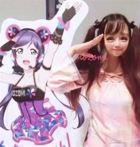 你想擁有這樣一隻女朋友嗎 妙齡少女花費80萬整容成為二次元女神 每日頭條