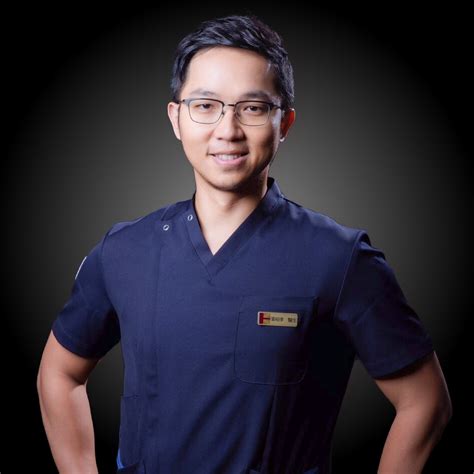 醫人也醫心，看牙超暖心 － 暖男牙醫葉昭孝 Taipei