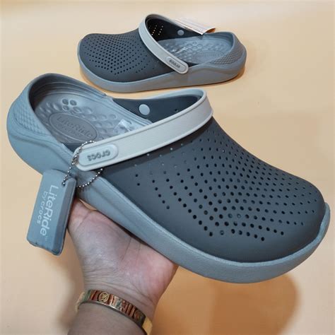 Crocs Literide Clog รองเท้าคร็อคส์รุ่นฮิตได้ทั้งชายหญิงรองเท้าแตะ Crocs
