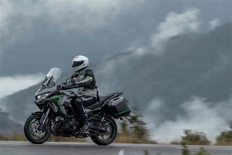 A Guide To The Best Waterproof Motorcycle Jeans And Trousers