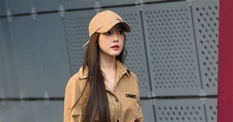 [포토] 고우리 늘씬한 각선미 뽐내며~