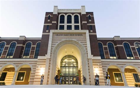 Bush Named Principal Of Grand Oaks High School In Conroe Isd