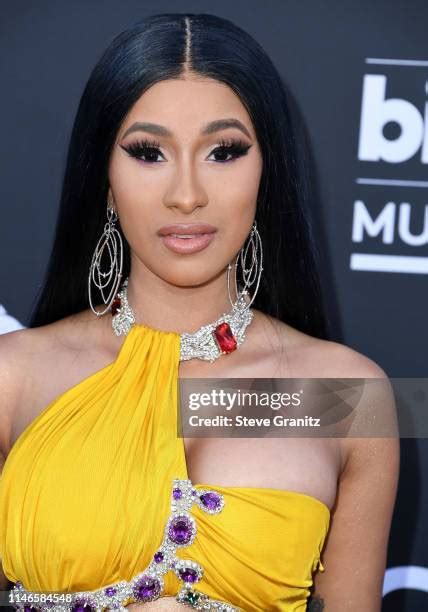 Cardi B Headshot Photos And Premium High Res Pictures Getty Images