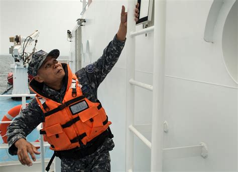 Dvids News Jiatf West Ims Team Trains Philippine Coast Guard Pnp