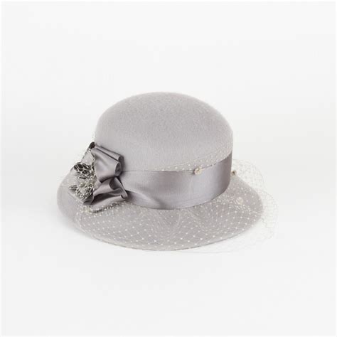 Woman Hat With Veil Complit