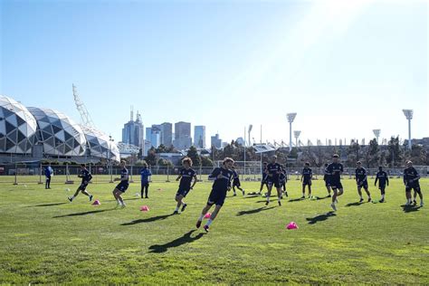 Pic Special Melbourne In Action Ftbl The Home Of Football In Australia