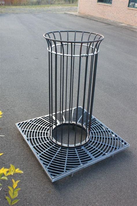 China Customized Outdoor Metal Made Tree Protection Grating Wholesale Service