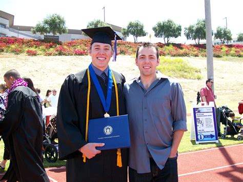 Graduation Etiquette Tips To Make It A Pleasant Experience For Everyone