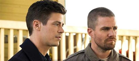 The Flash Temporada 9 Stephen Amell Regresa Como Oliver Queen Para El Final