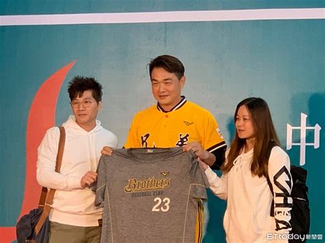 中職／彭政閔高人氣！續戰生涯19年 今年月薪持平 Ettoday運動雲 Ettoday新聞雲