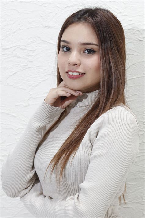 選べるモデル Ecサイト向けモデル撮影サービス