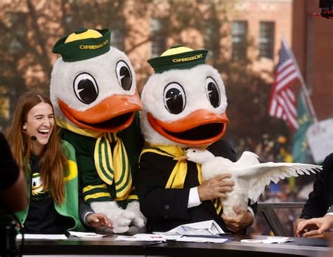 Espn ‘college Gameday Headed To Seattle For Oregon Ducks At Washington