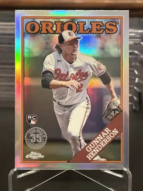 2023 Topps Mise à Jour Chrome Gunnar Henderson Recrue 35e Anniversaire