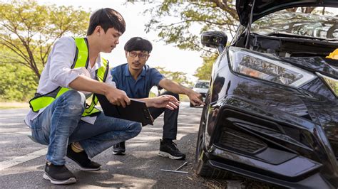 Emergency Roadside Assistance For Cars Get Help Fast Heights Tow