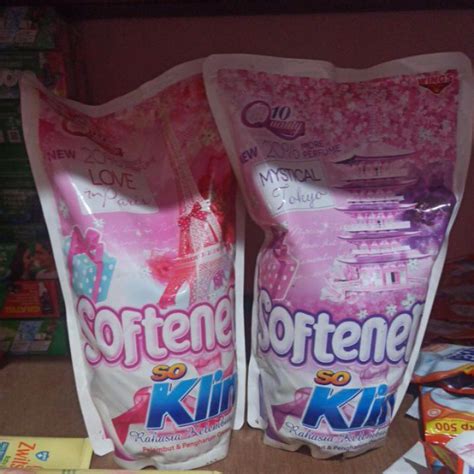 So Klin Softener Pelembut Dan Pengharum Pakaian 900ml Lazada Indonesia