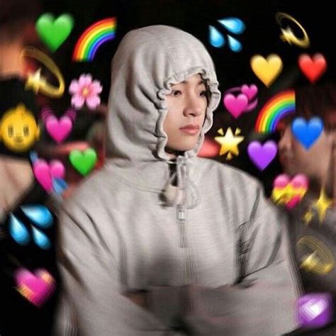 Pin By °⿻ꦿ𝓦𝓲𝓵𝓵𝓸𝔀⬚ᬄᰱᯮ On Btshearts Bts Meme Faces Cute Love Memes