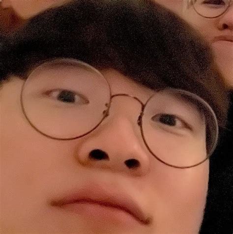 Lee Faker Sang Hyeok Love And Youth Fakers Stream Fan Quạt Nhà