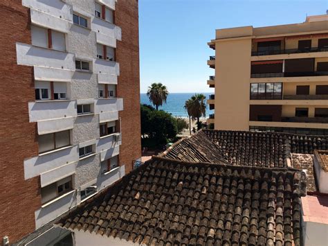 Ref Edificio Con Cinco Apartamentos Y Dos Locales Comerciales Bazan Inmobiliaria