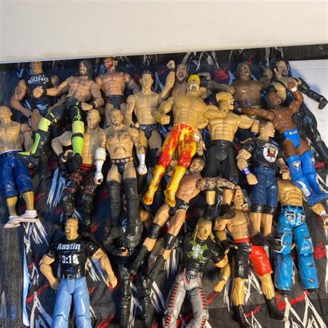 WWE FIGURES BULK 20x 2kg (s)