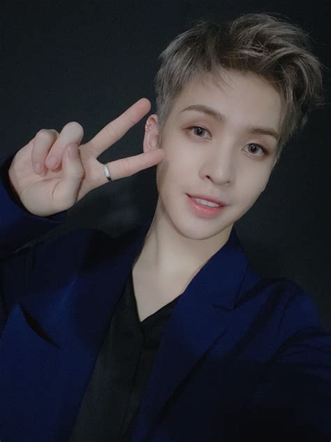 Cravity On Twitter 러비티 오늘 븨라이브 너무 재밌어서 1시간 50분 지난 줄도 모르고 너무 즐거웠어요