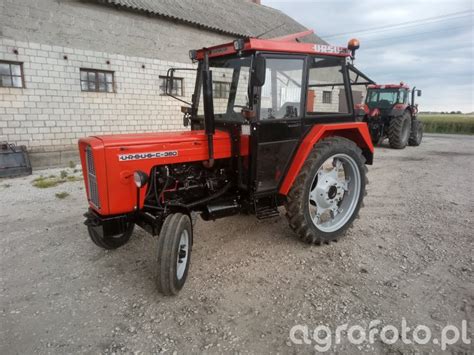 Ciągniki rolnicze Ursus zobacz zdjęcia w galerii rolniczej Agrofoto pl