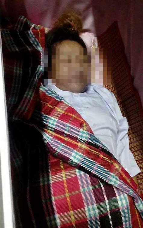 ដាក់កៅអីកល់ជើងឡើងធ្វើម៉ាស៊ីនត្រជាក់ រអិលកៅអីផ្ងាក្រោយ បោកក្បាលស្លាប់ Khmerload