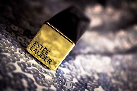 Estee Lauders Pure Color Envy Sculpting Lipstick On Behance