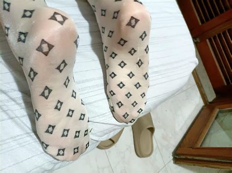 How Would You Tickle Aunts Pantyhose Feet Pt1 By Kuro055 On Deviantart