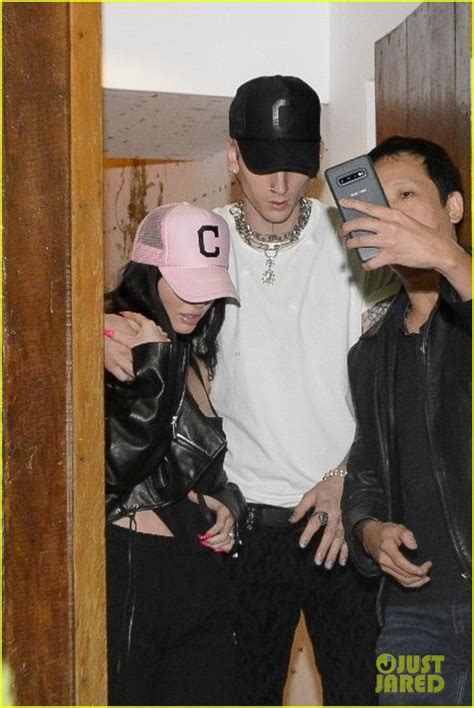 Megan Fox Machine Gun Kelly Were Mobbed By Fans In Sao Paulo These Photos Show The Crazy
