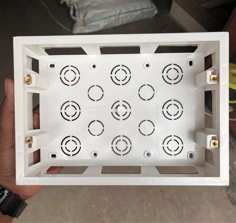 12 Module Surface Mounting Plastic Box White At ₹ 35piece In