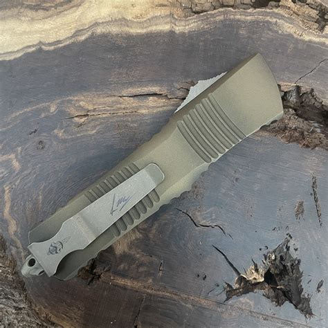 Microtech Combat Troodon Hellhound Te Antique Bronze Bronzed