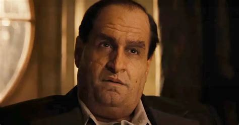 Tučňák Nová Upoutávka Slibuje Temný Krimi Thriller Z Gothamského