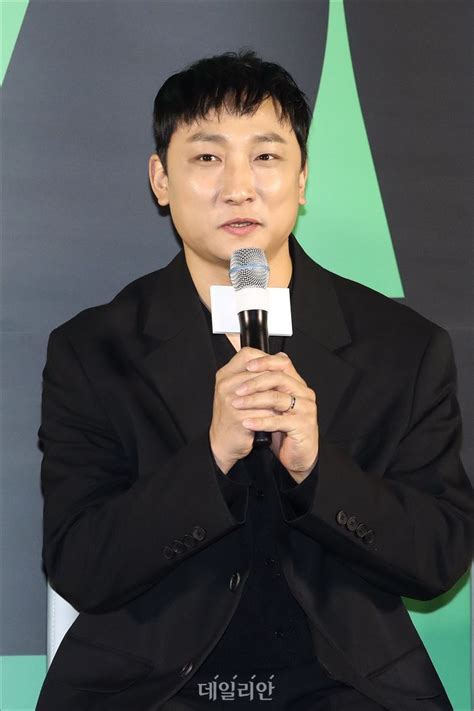 드림 인사말하는 배우 양현민 네이트 연예