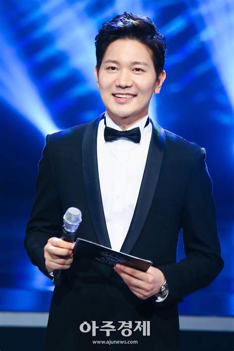 김정근 아나운서 이승우 골 주워 먹었다 표현 죄송실수 없도록 준비할 것 아주경제