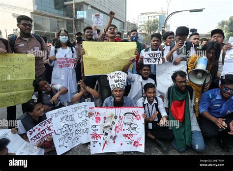 Student Protests Safe The Roads Students Demanding Safe Roads Wave The