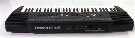 Lot 60 Roland E 16 Intelligent Synthesizer W