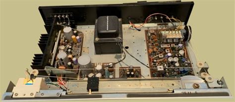 Marantz B Inside Classic Receivers