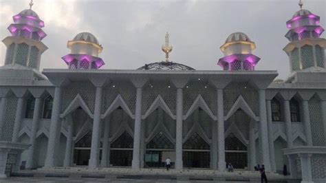 Masjid Al Kautsar Kendari Bisa Jadi Rekomendasi Wisata Religi Sambil