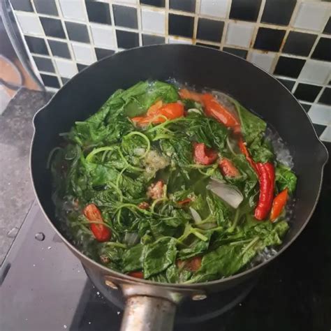 Resep Bayam Rebus Pedas Sederhana Rumahan Di Yummy App